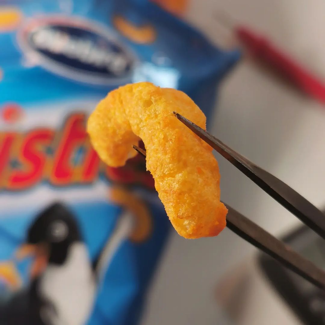 Special report - Twisties - @sh1teater NZ snack reviews