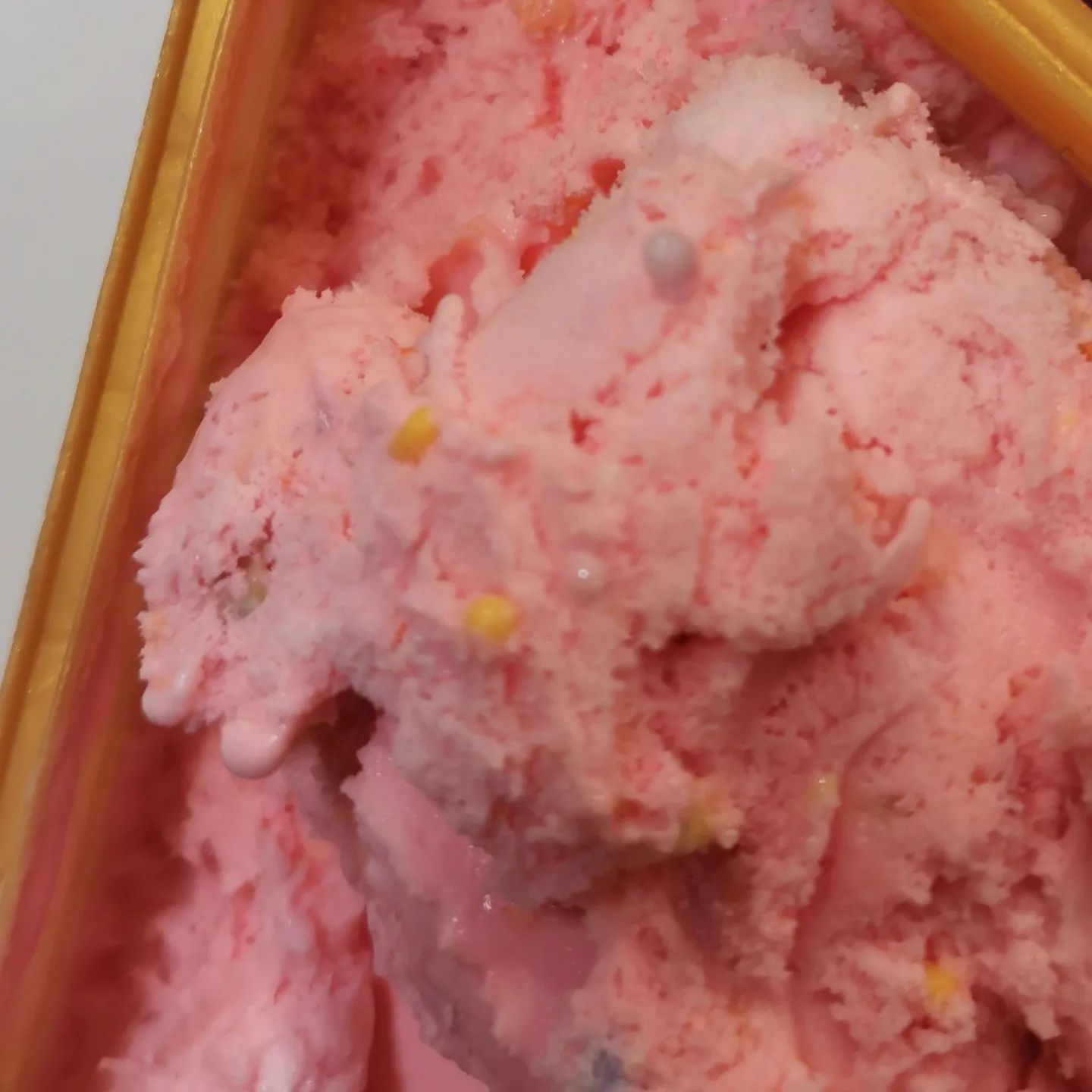 Much Moore - Fairy Bread Ice Cream - @sh1teater NZ snack reviews